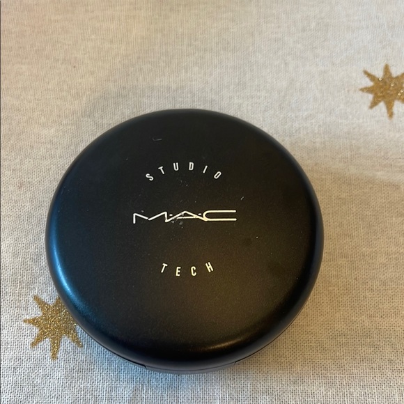 MAC Cosmetics | Makeup | Mac Studio Tech Compact | Poshmark